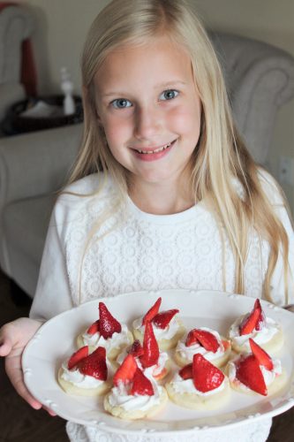Strawberry & Cream Shortbread